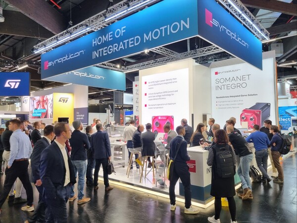 기계 설계에서 모션 제어의 새로운 표준을 제시하는 Synapticon