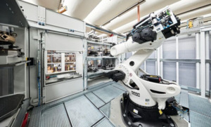 3교대 근무를 대신하는 KUKA 대형 시리즈 KR Titan